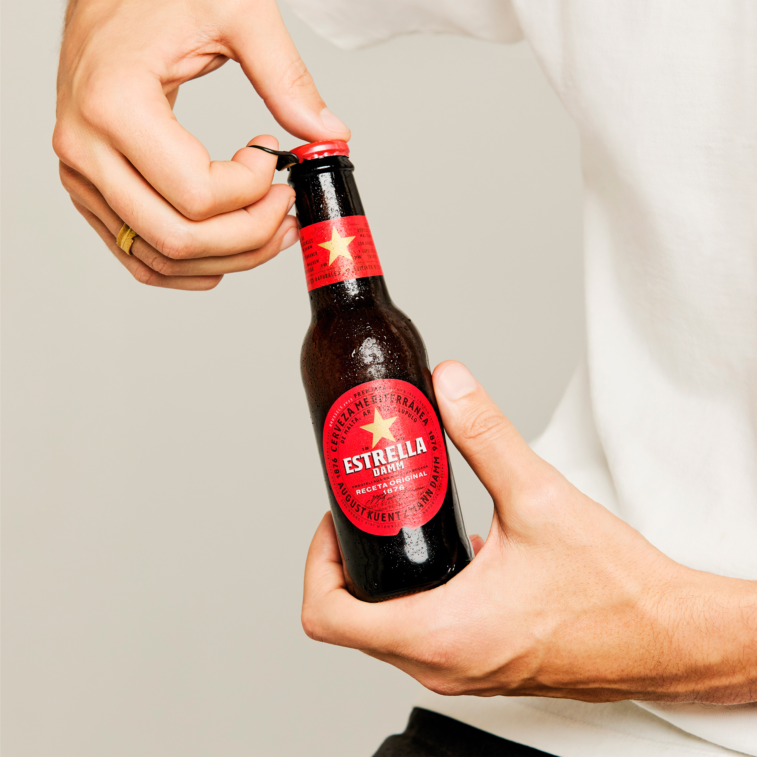 Estrella Damm Abrefácil